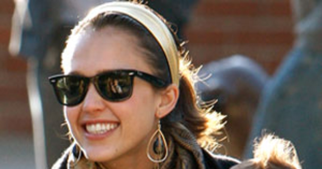 Photos From Hollywoods Hottest Moms E Online